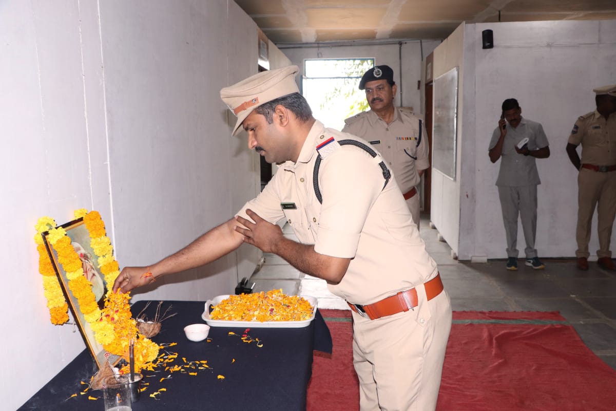 Kaloji Narayana Rao Jayanti celebrations at 17th Police Battalion ...